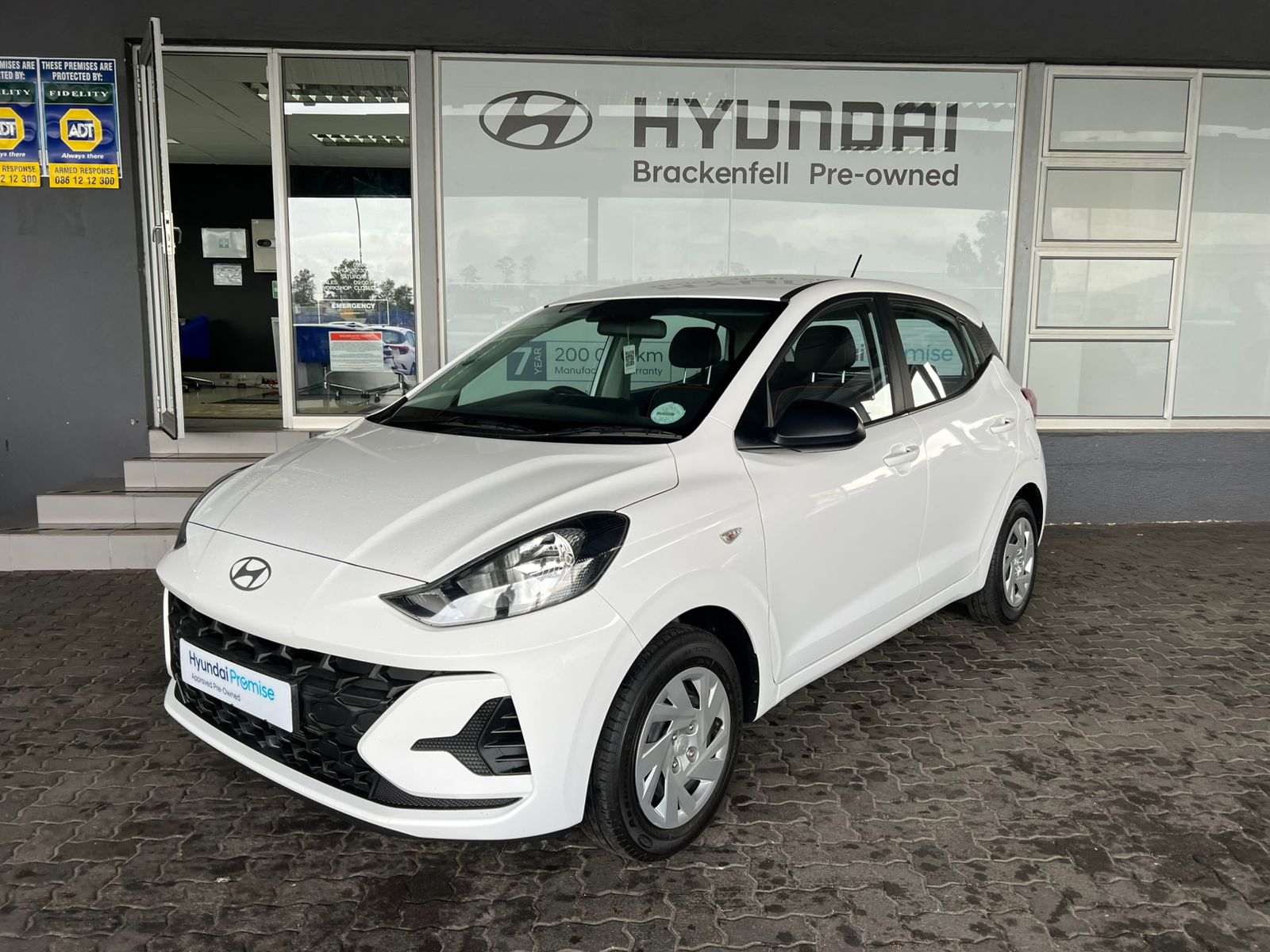 Hyundai Grand i10 1.0 Motion/Premium for sale in Gauteng - Johannesburg ...