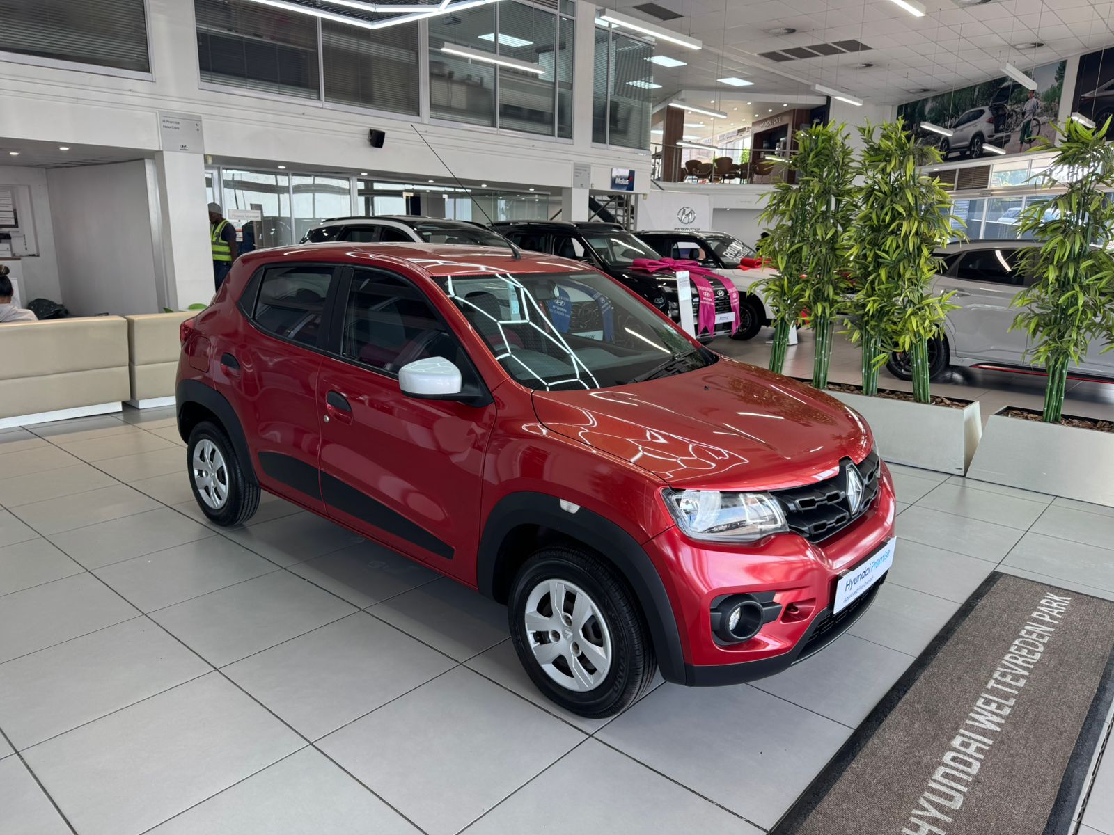 Renault Kwid 1.0 Dynamique 5 Door Auto for sale in Gauteng ...