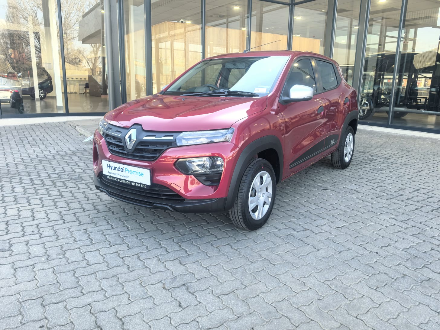 Renault Kwid 1.0 Zen 5 Door Auto for sale in Gauteng - Johannesburg ...
