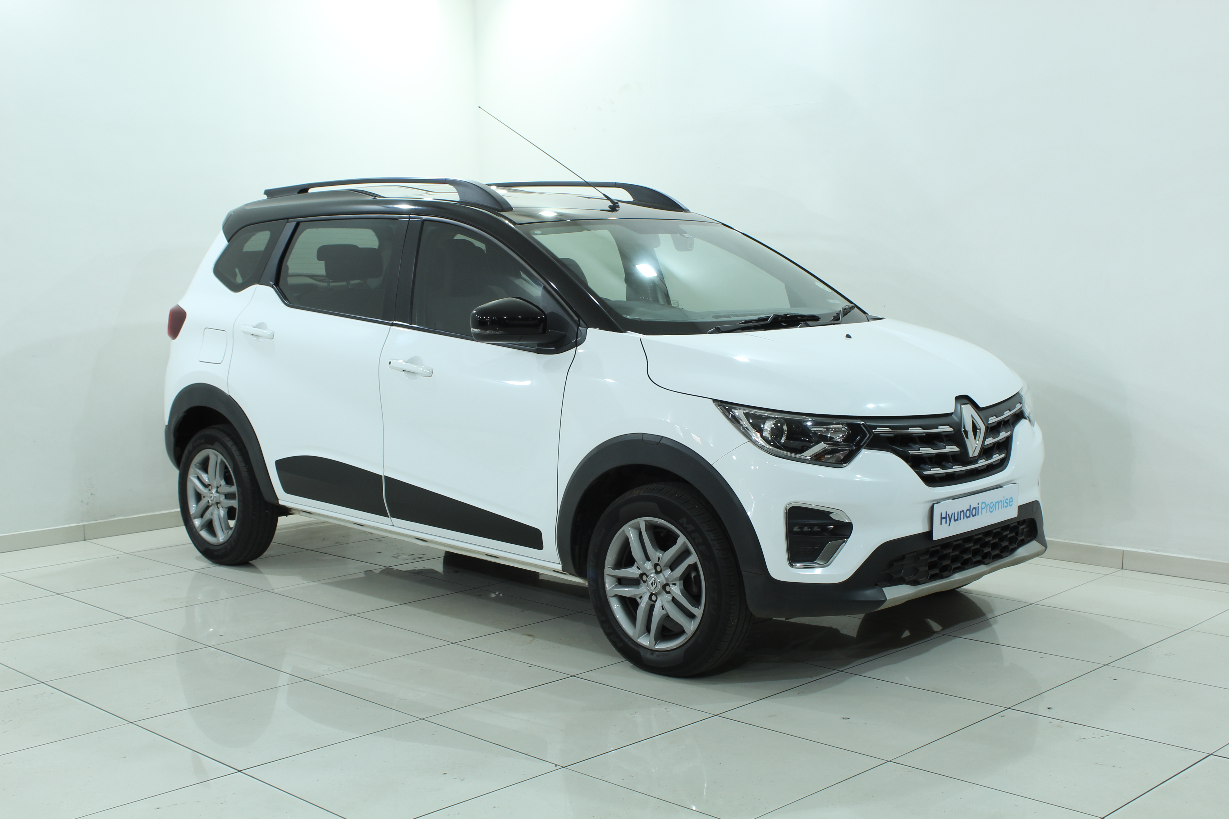 Renault Triber 1.0 Life for sale in Gauteng - Johannesburg - Carfind.co ...