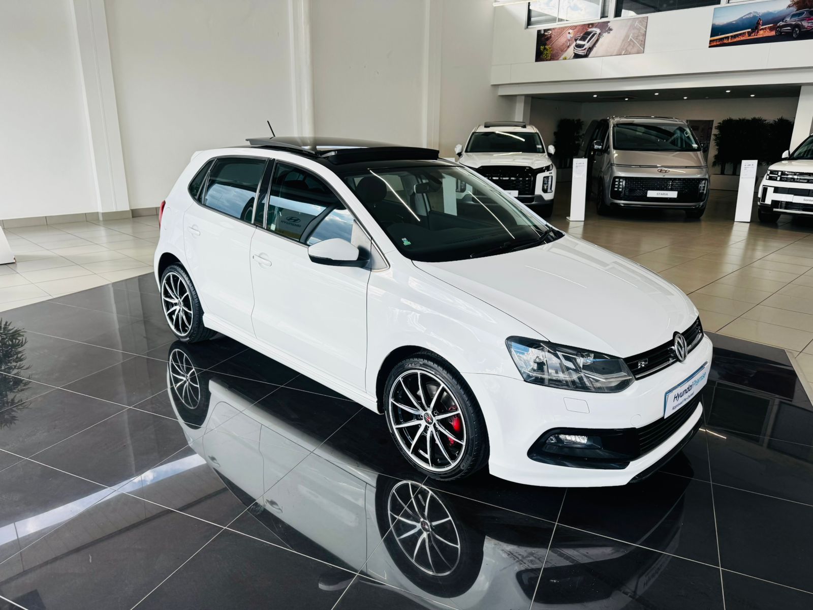 Volkswagen (VW) Polo GP 1.0 TSi R-Line DSG for sale in Gauteng ...