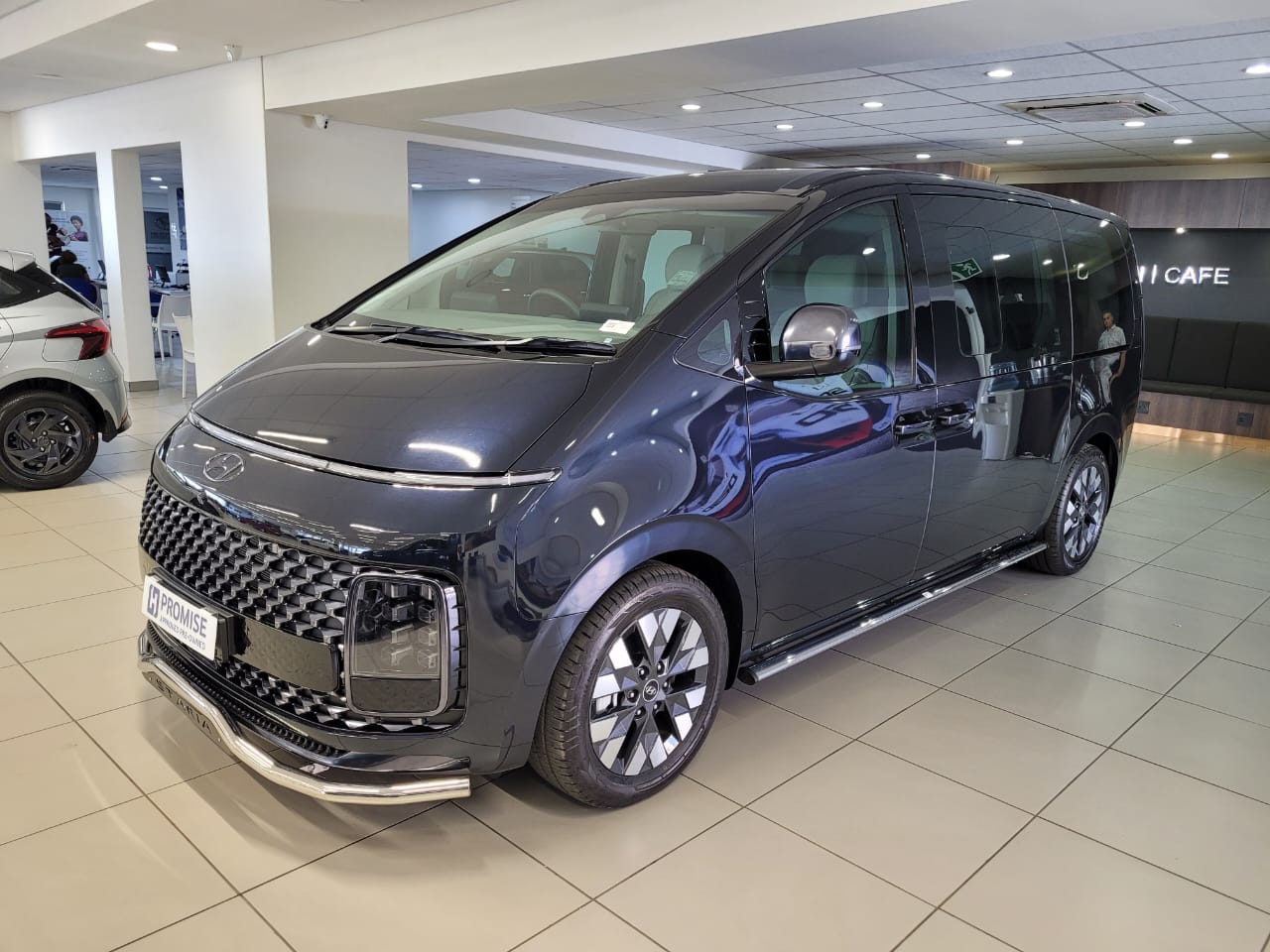 Hyundai Staria 2.2D Luxury (9 Seater) for sale in Gauteng ...